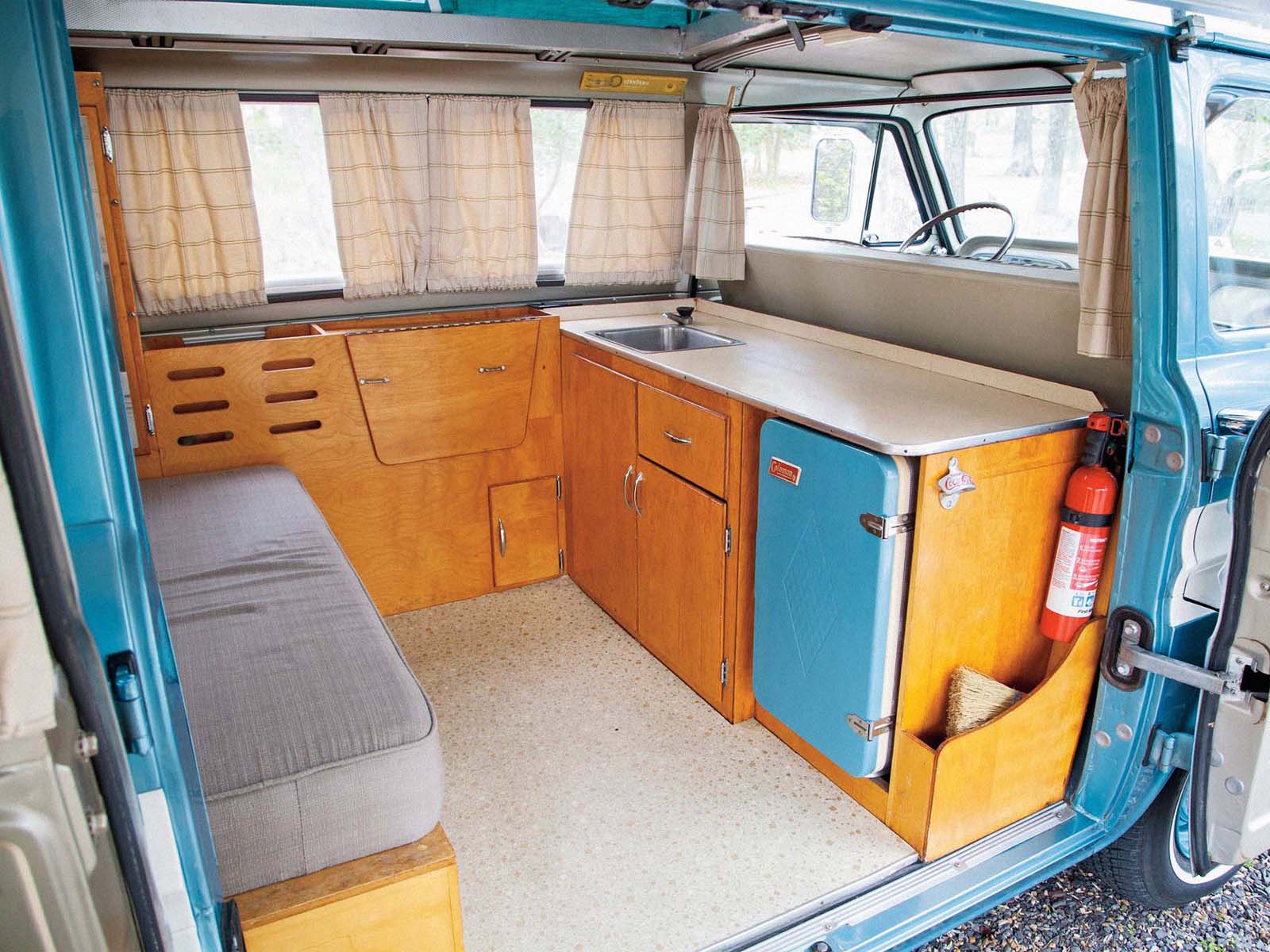 Insolite : Chevrolet Corvair Greenbrier Camper Van | Van Magazine